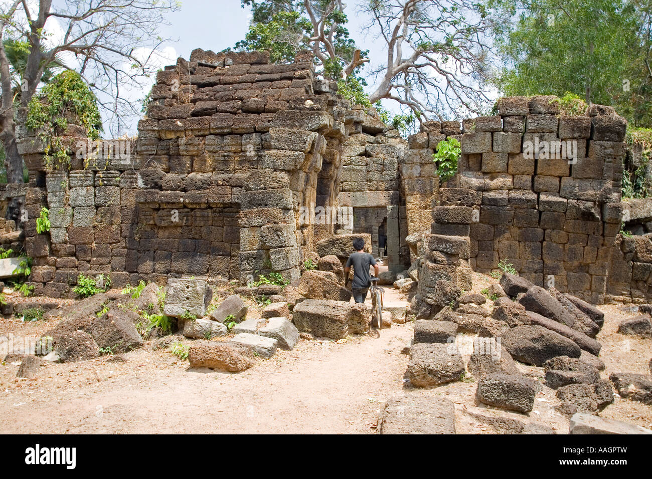 Tonle bati cambodia hi-res stock photography and images - Alamy