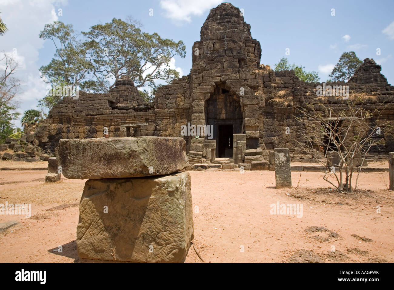 Ta Prohm temple Tonle Bati Phnom Penh Cambodia Stock Photo - Alamy