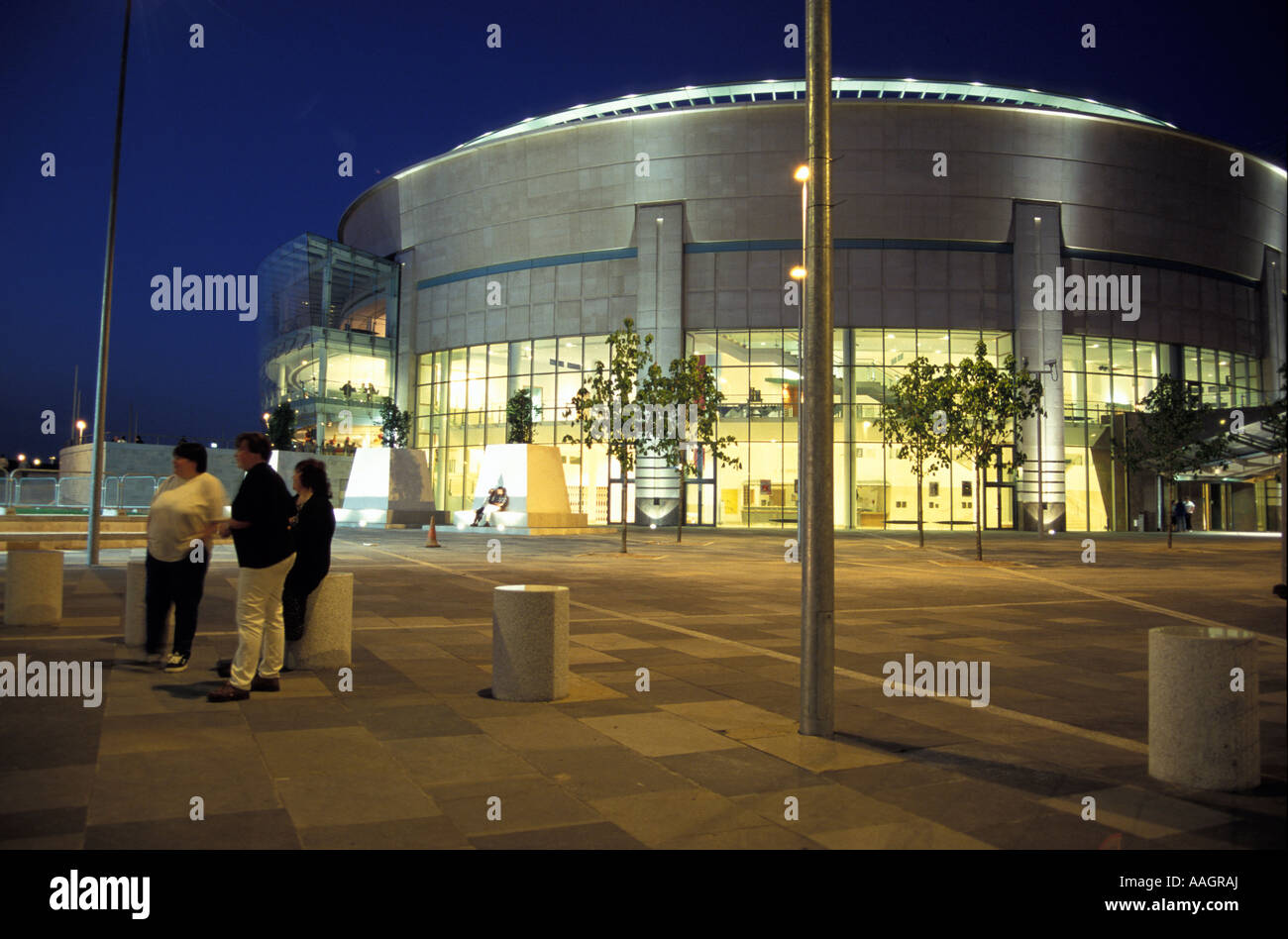 The belfast waterfront hall hi-res stock photography and images - Alamy