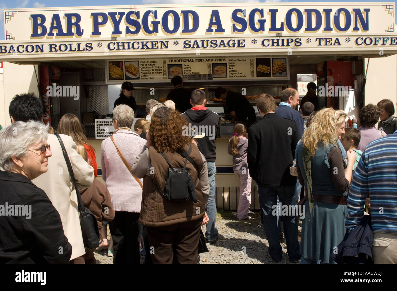 Chip stall hi-res stock photography and images - Alamy