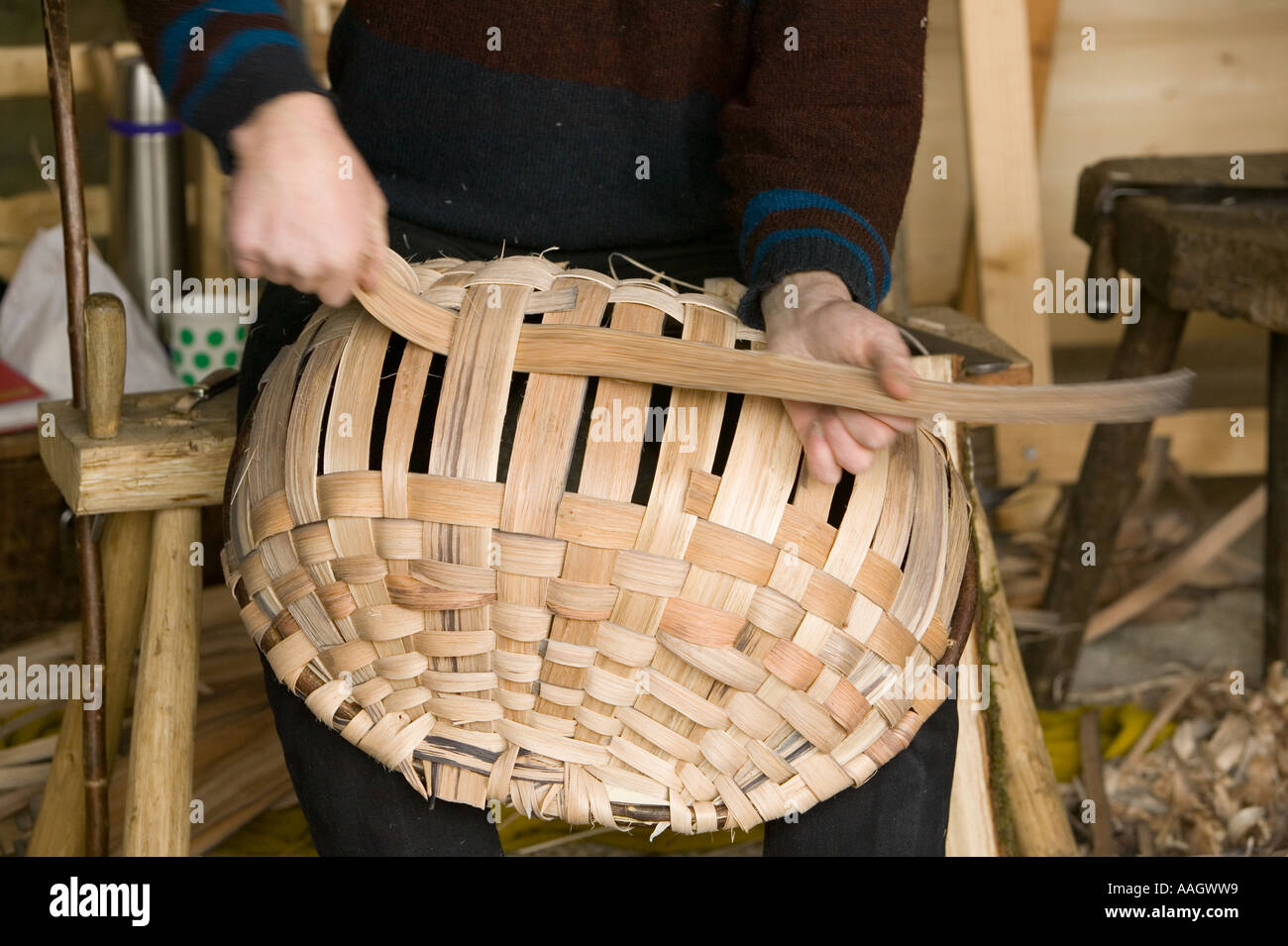 Hurdle making hi-res stock photography and images - Alamy