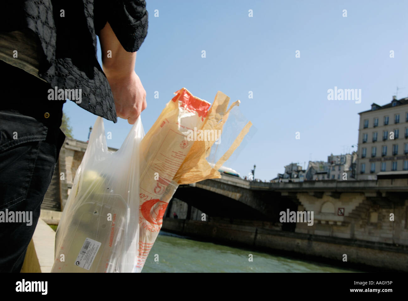 Paris bag baguette hi-res stock photography and images - Alamy