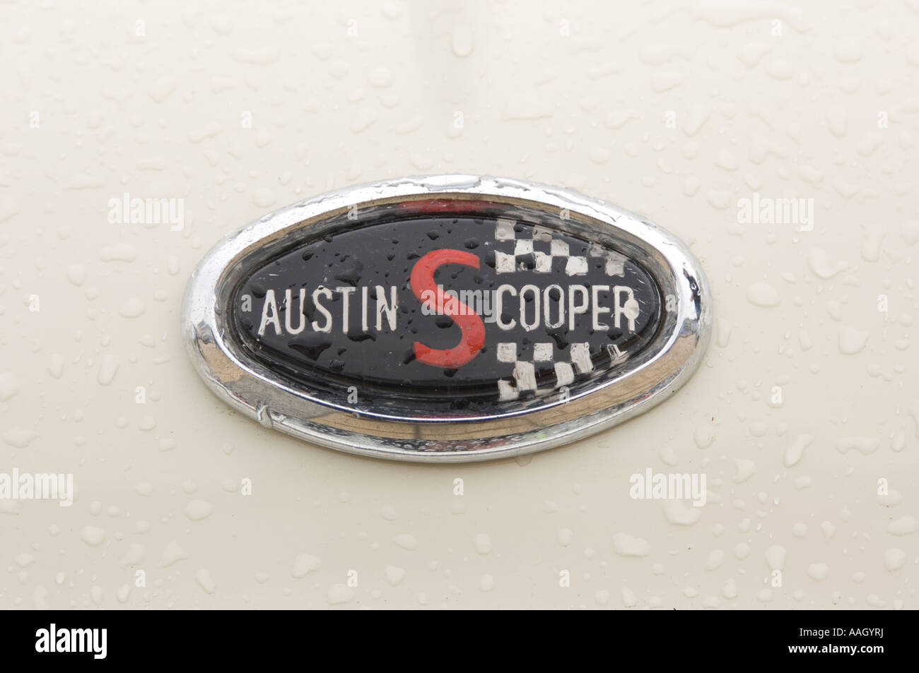 Austin classic car badge hi-res stock photography and images - Alamy