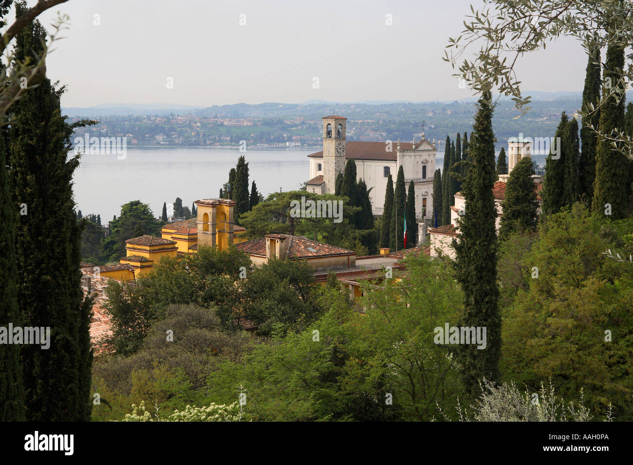 Vittoriale italiani gardone hi-res stock photography and images - Alamy