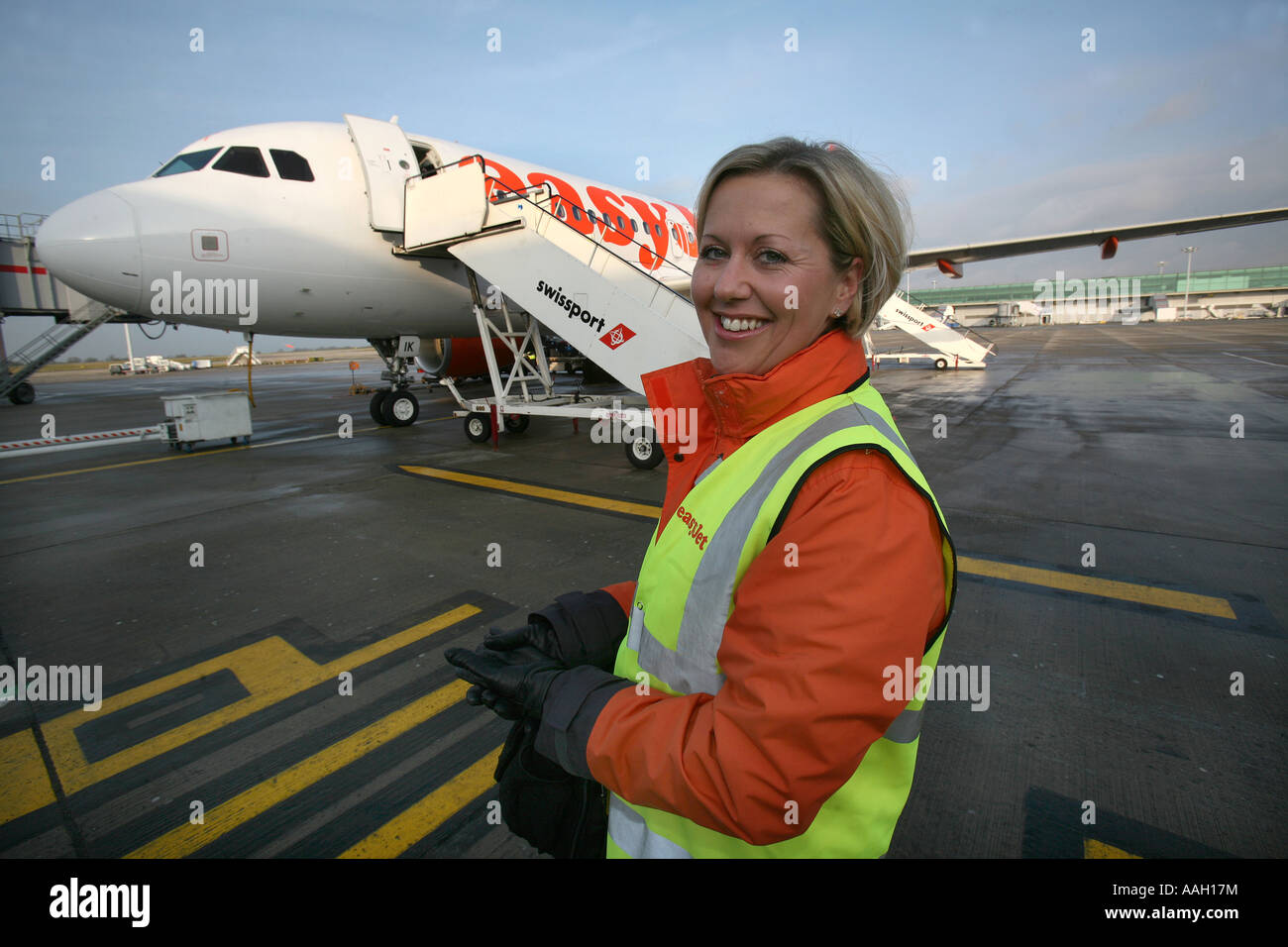 easy jet stewardess Stock Photo - Alamy