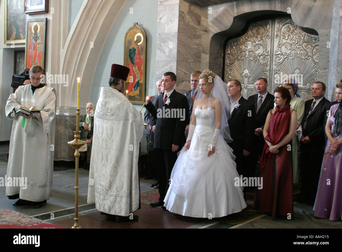 Soviet wedding | Beachweddingtips.com