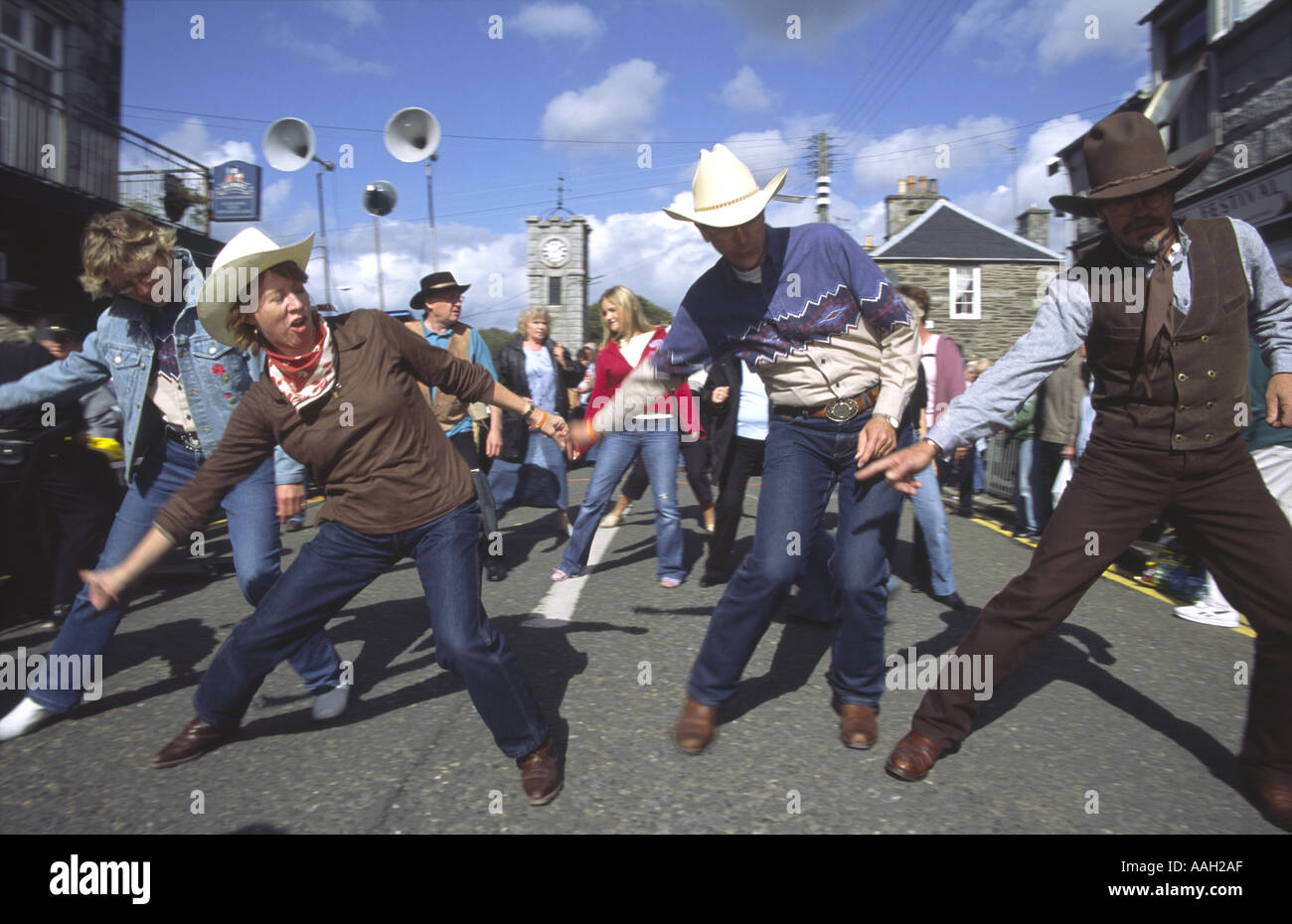 Creetown Country Music Festival line dancing Stock Photo - Alamy