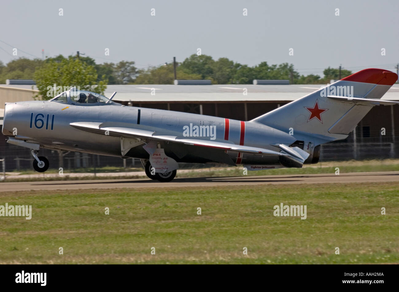 Mikoyan gurevich mig 17 hi-res stock photography and images - Alamy