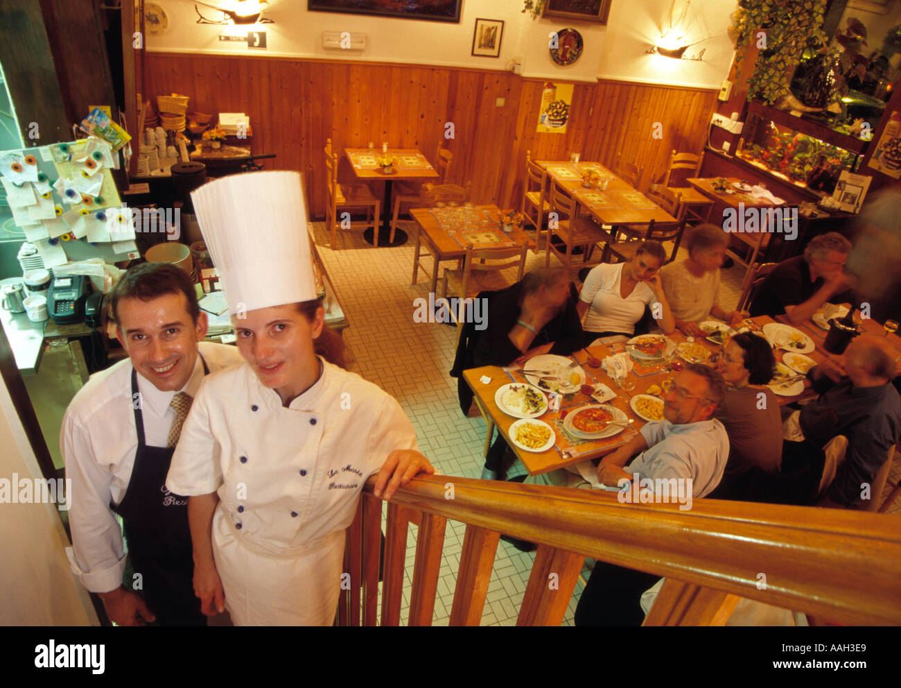 husband and wife restaurant owners Stock Photo - Alamy