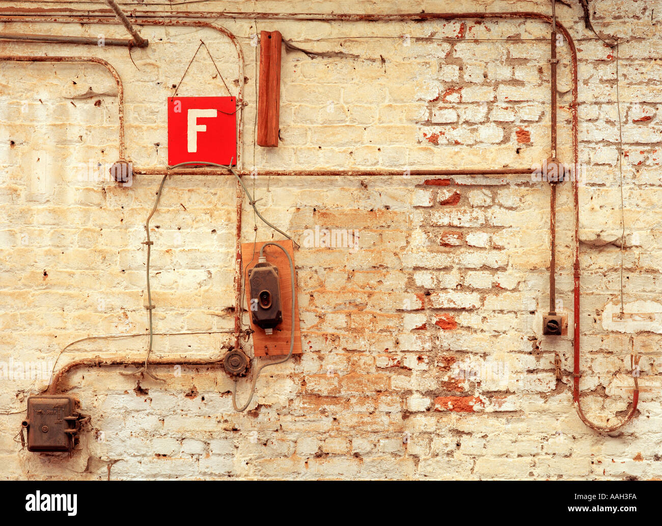 Electrical switch danger abandoned hi-res stock photography and images ...