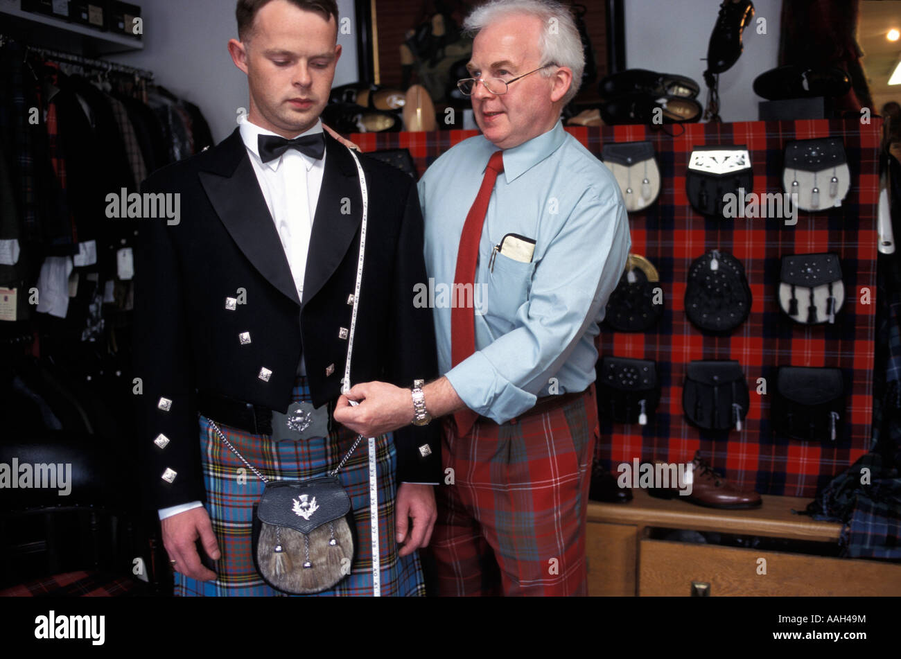 Scottish kiltmaker hi-res stock photography and images - Alamy