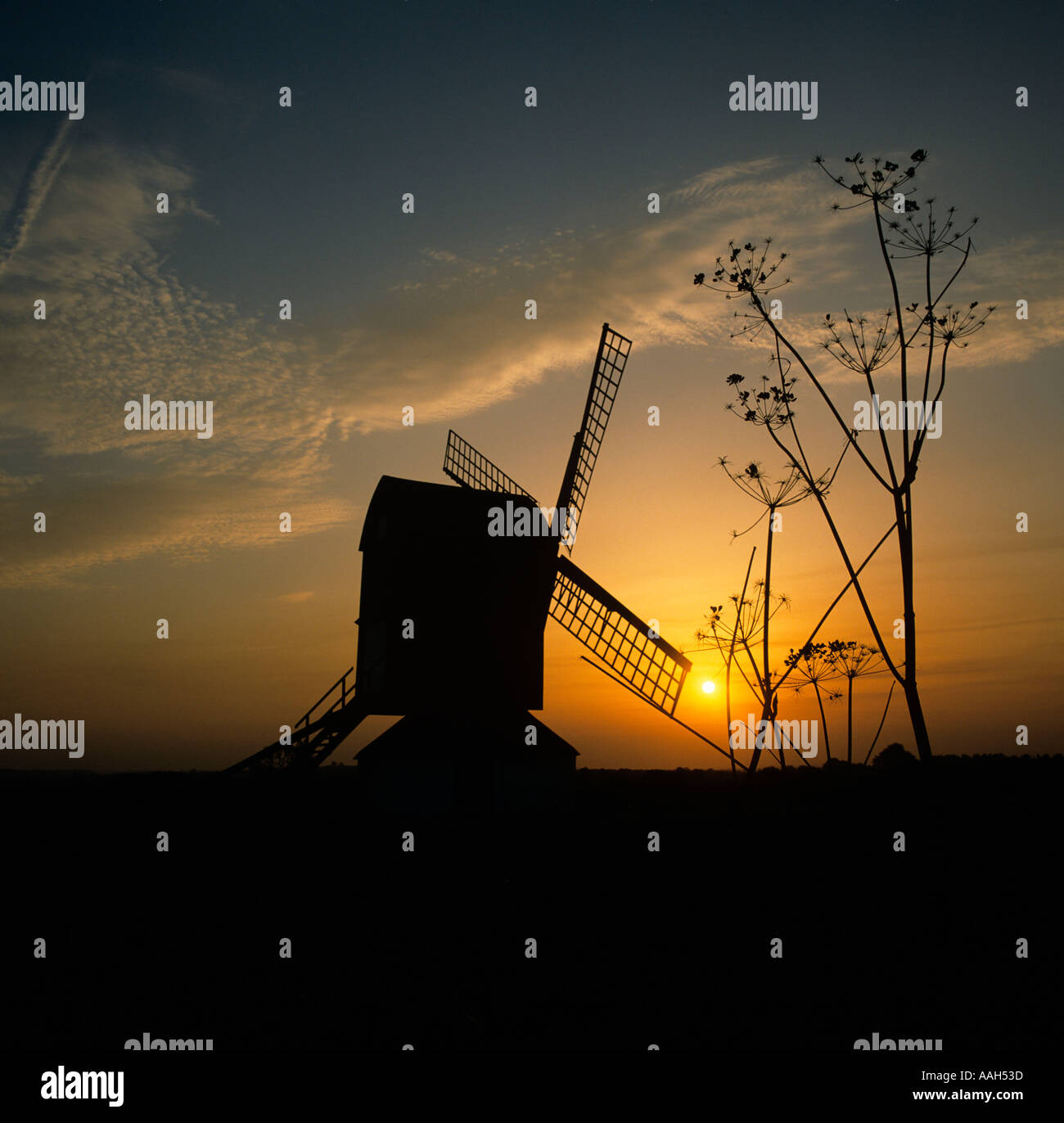 Pitstone windmill in the village of Ivinghoe in the chilterns ...