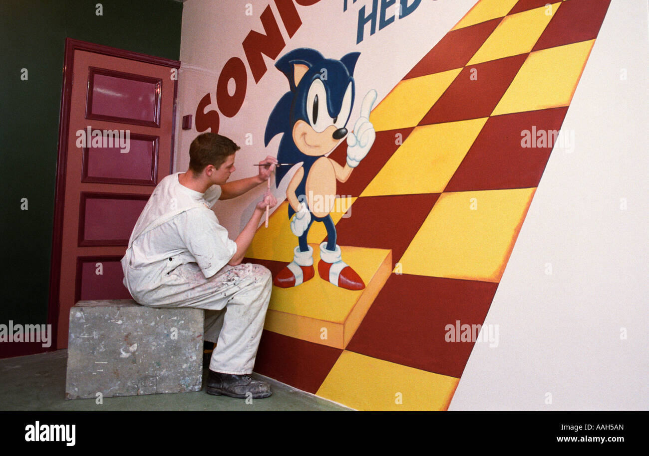 “trainee apprentice sign writer” Stock Photo - Alamy