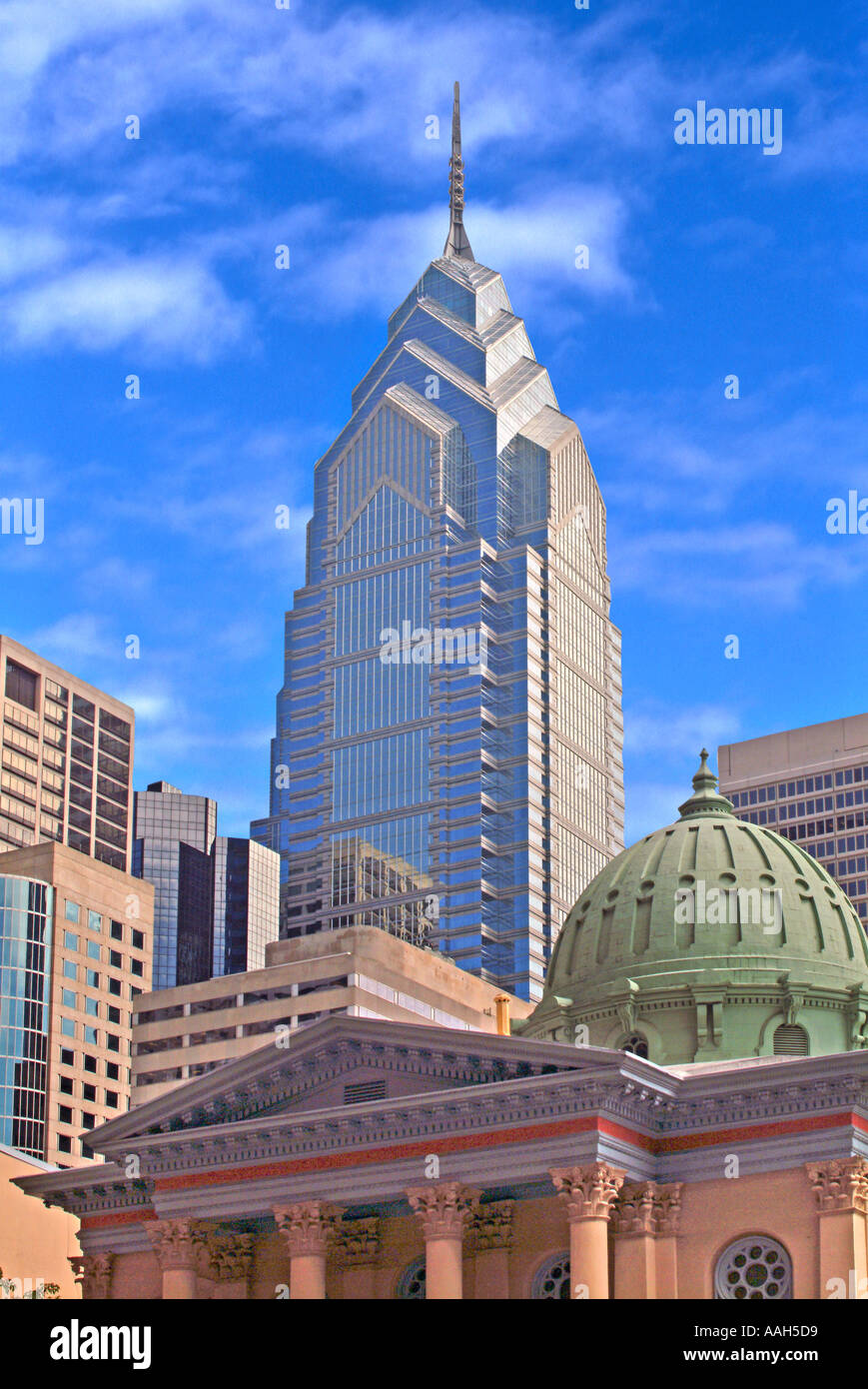 High rise office building downtown Stock Photo - Alamy