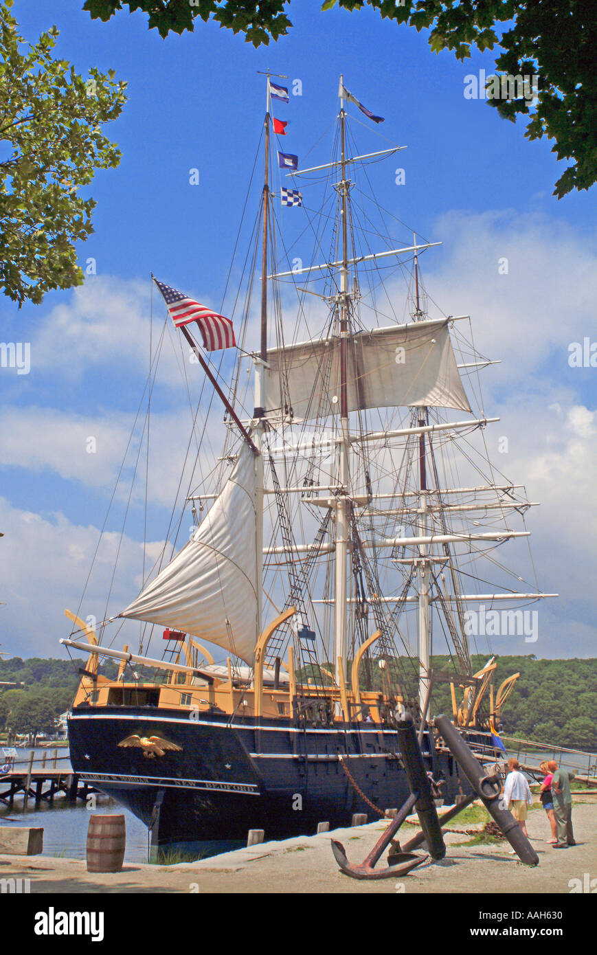 Square rigger sailing ship Stock Photo - Alamy