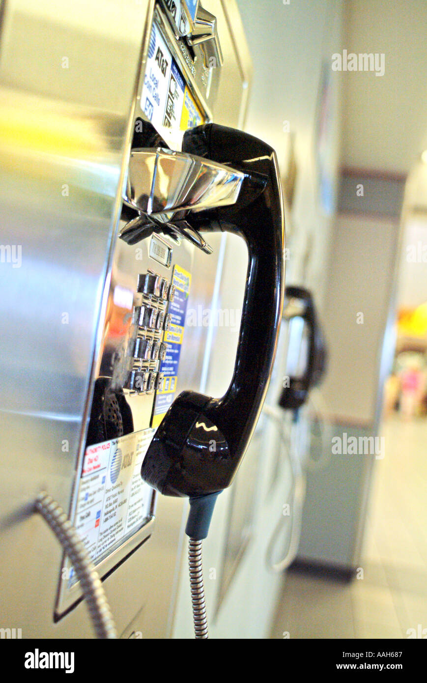 Pay telephones hi-res stock photography and images - Alamy