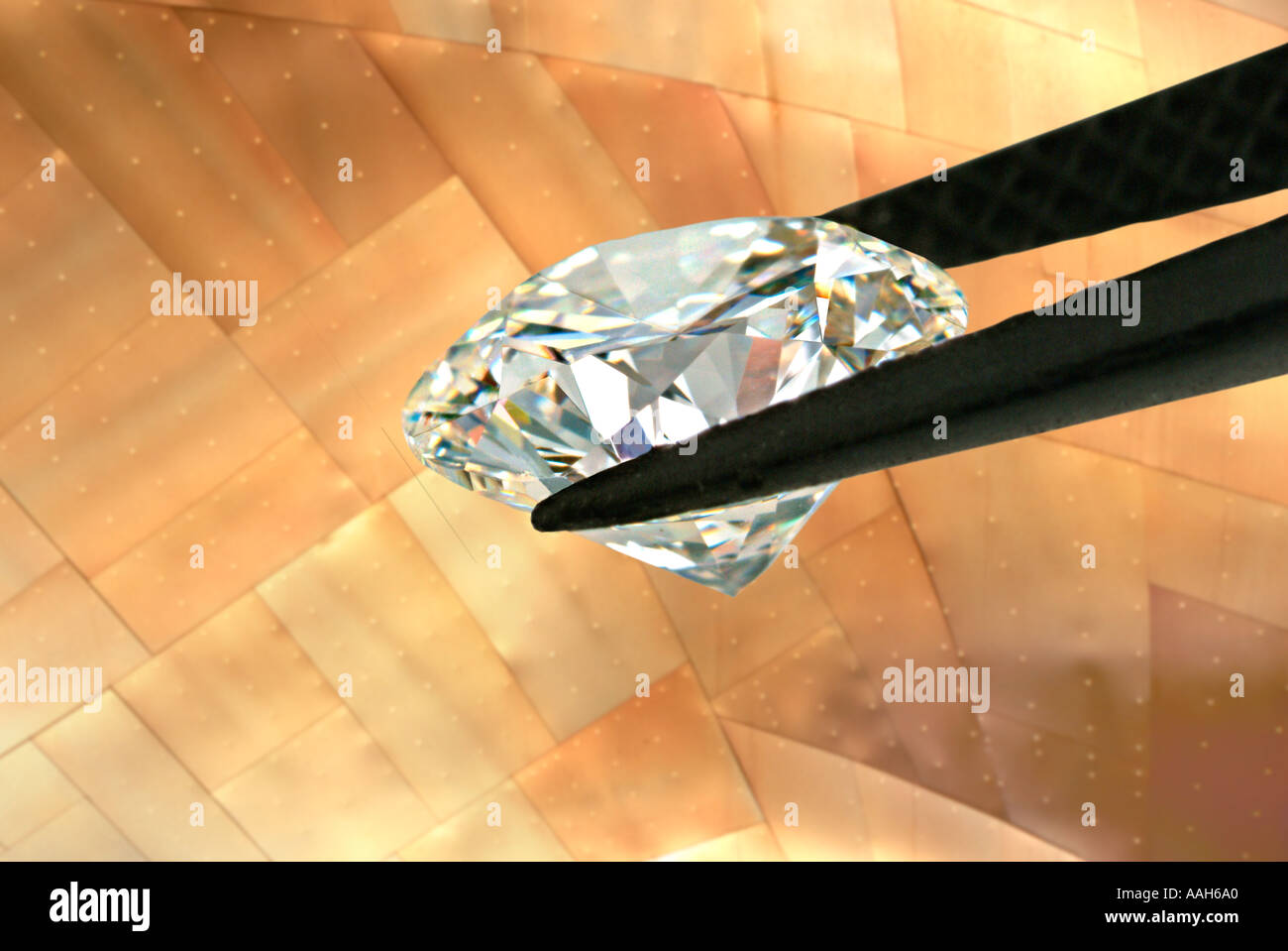 Loose diamond hi-res stock photography and images - Alamy
