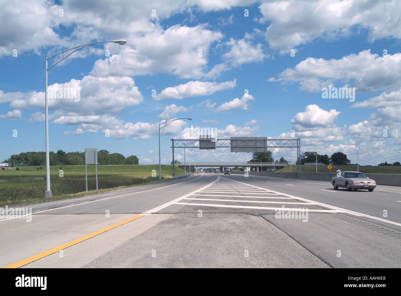 Unoccupied highway hi-res stock photography and images - Alamy