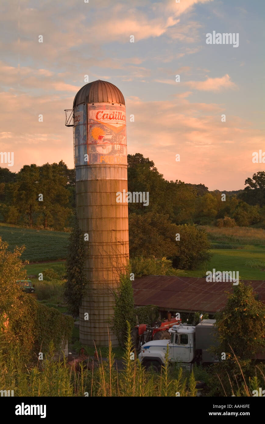Broken down silo hi-res stock photography and images - Alamy