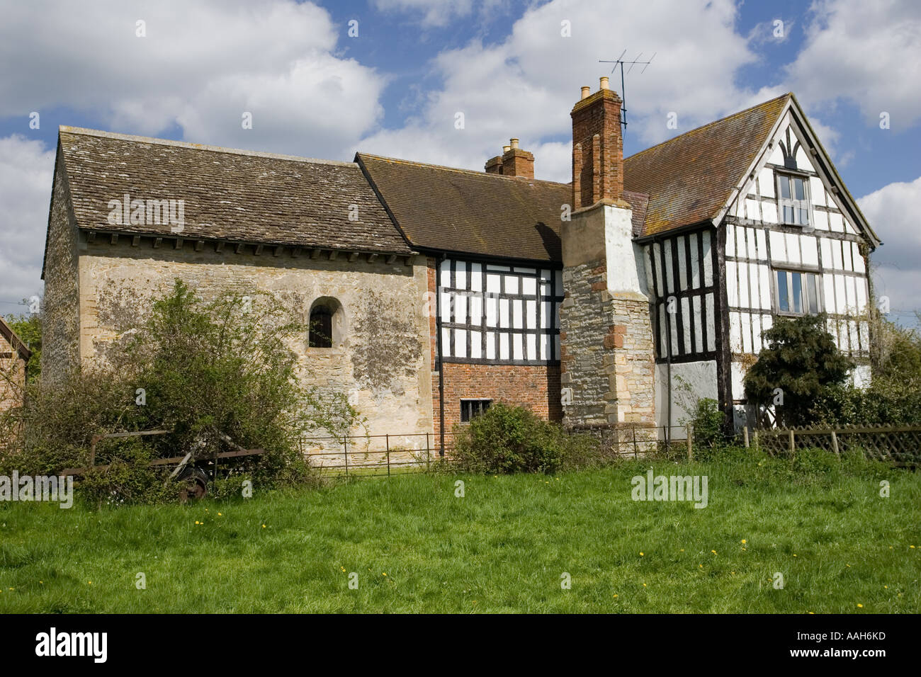Odda's chapel deerhurst hi-res stock photography and images - Alamy