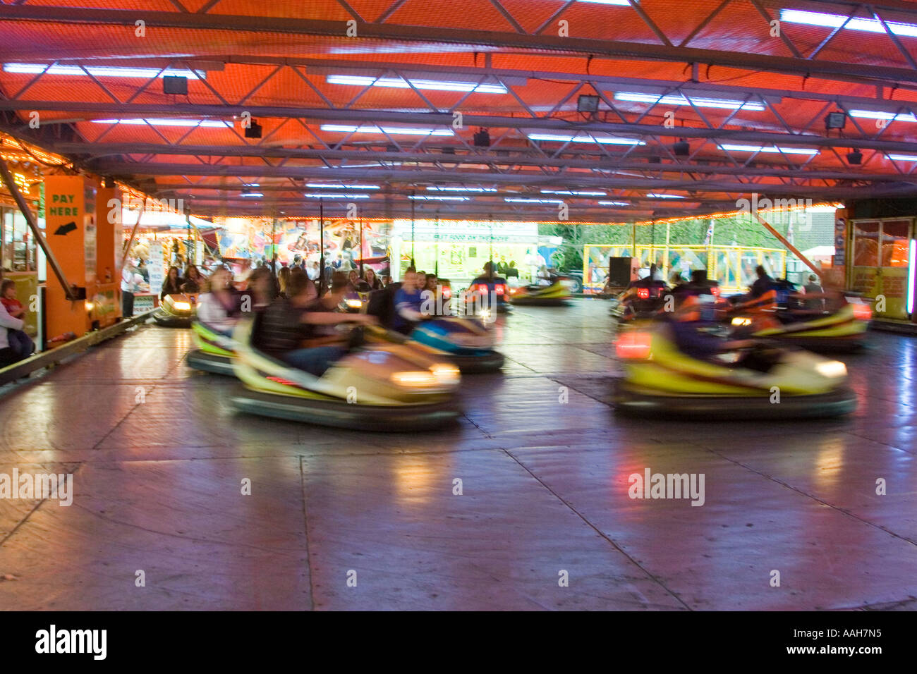 Fairground bumper cars dodgems hi-res stock photography and images - Alamy