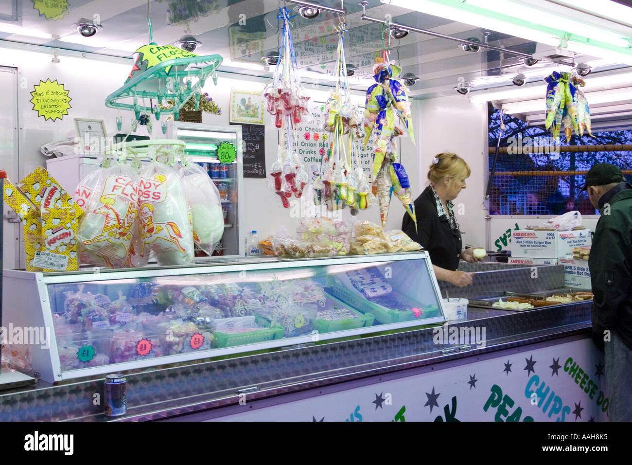 Supplying food village people hi-res stock photography and images - Alamy