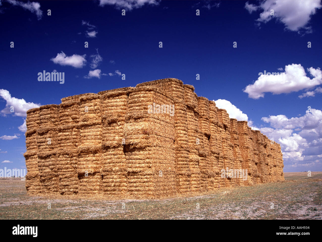 Haystacks Brookton Highway Western Australia Stock Photo - Alamy