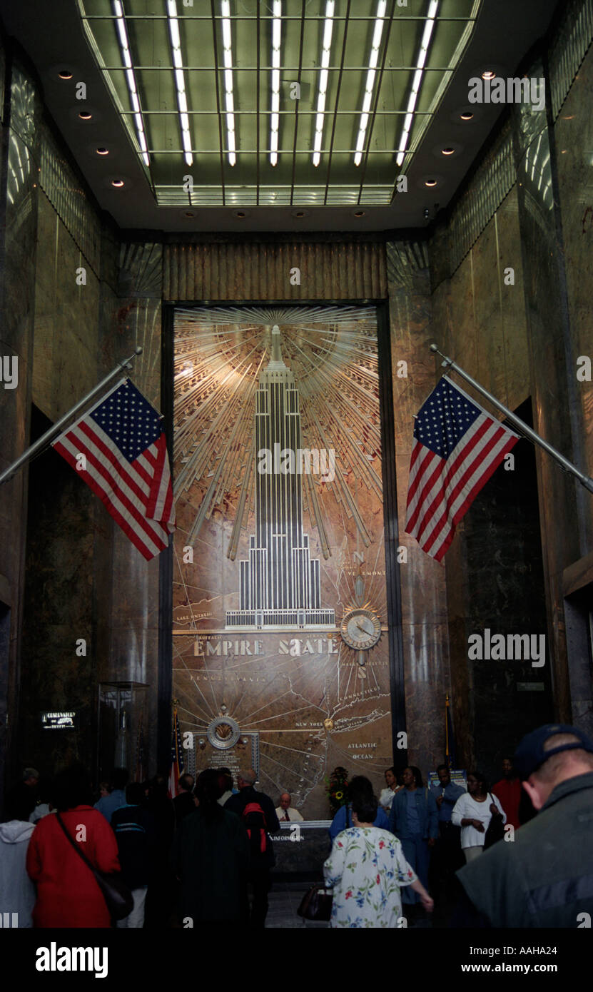 Inside the foyer of the Empire State Building Stock Photo - Alamy