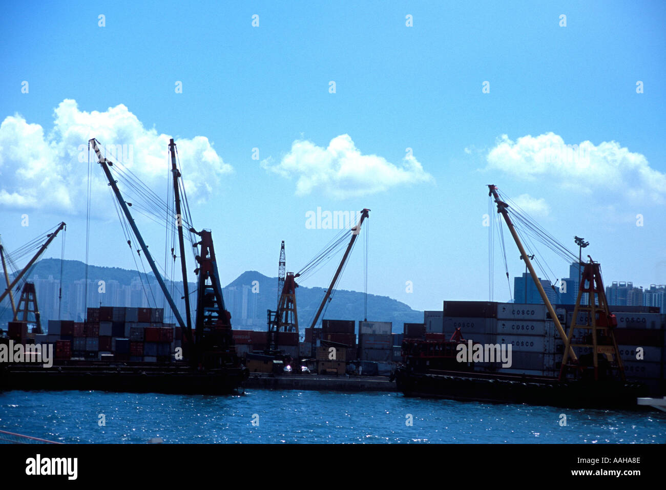 Shipping and cartage hi-res stock photography and images - Alamy
