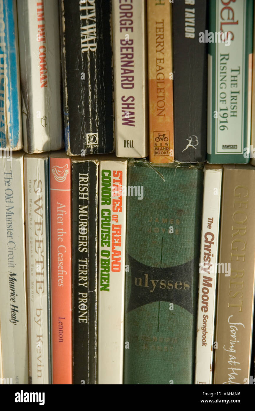 Books by oscar wilde hi-res stock photography and images - Alamy