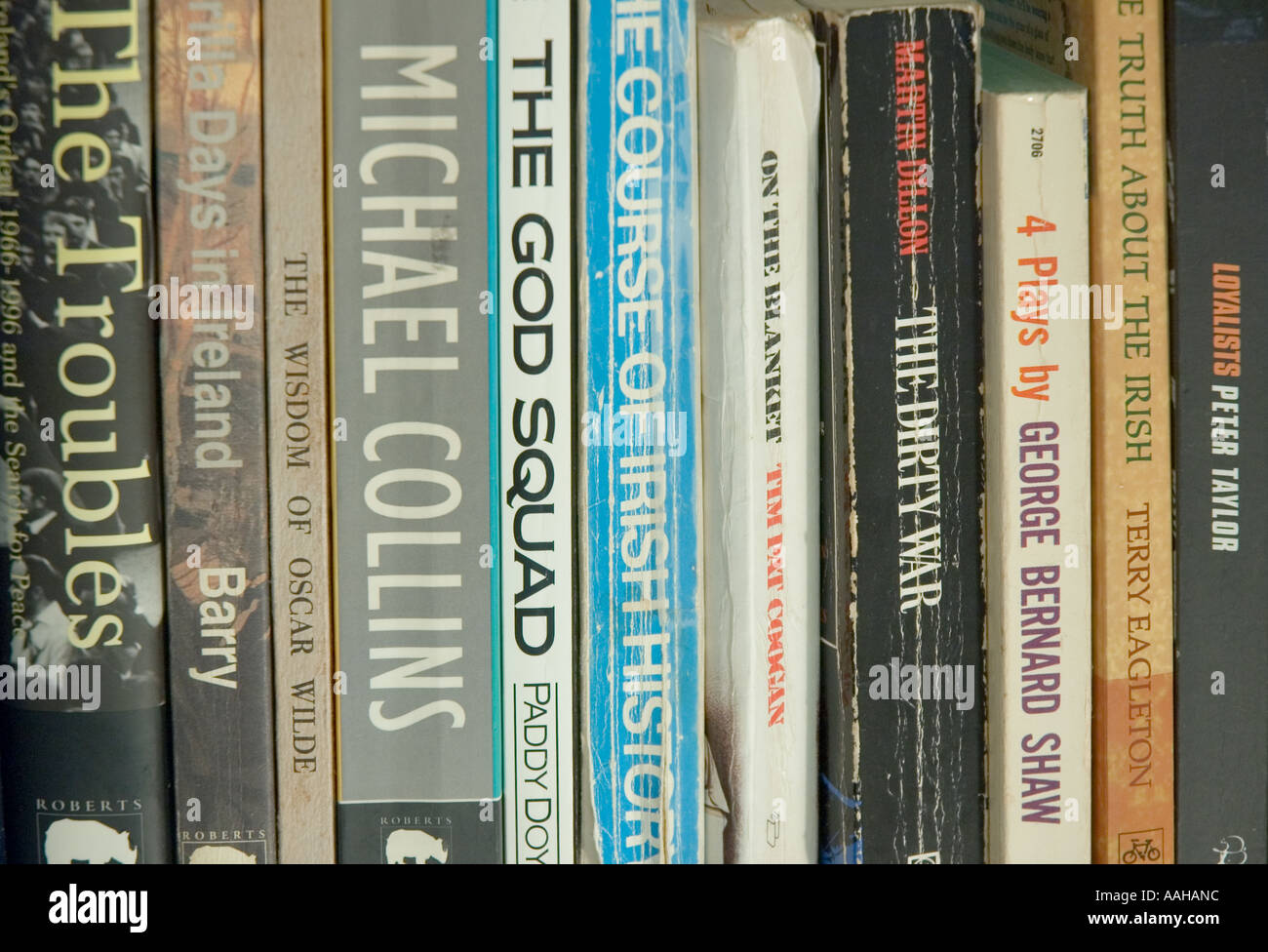 Books by oscar wilde hi-res stock photography and images - Alamy