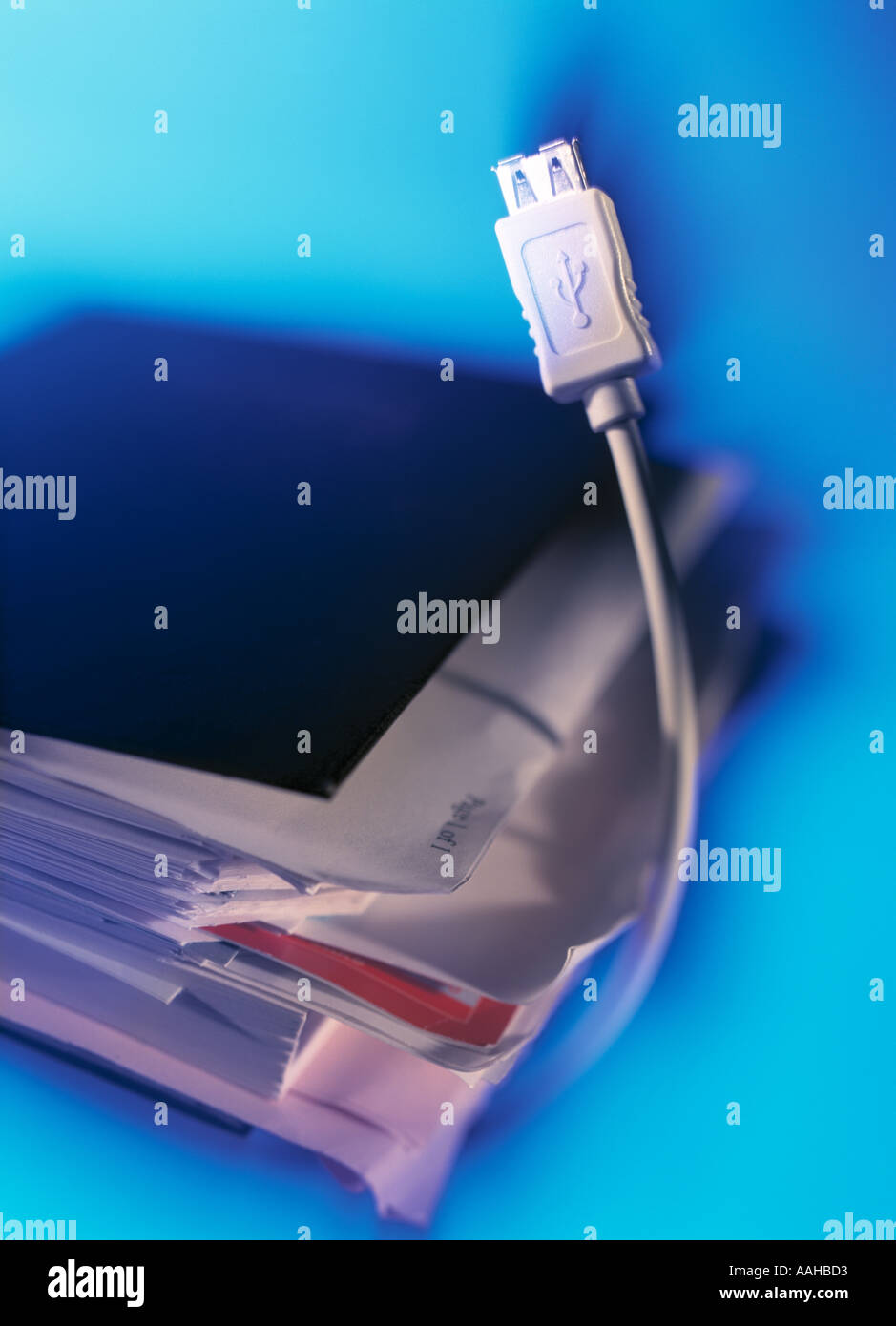 connecting an old agenda using a USB plug Stock Photo - Alamy