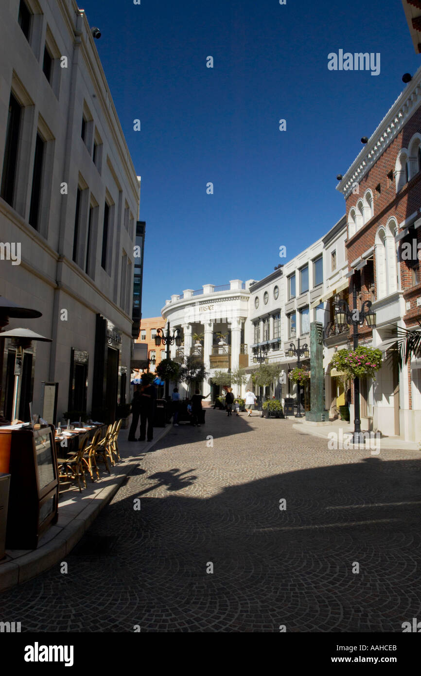 Versace rodeo drive hi-res stock photography and images - Alamy