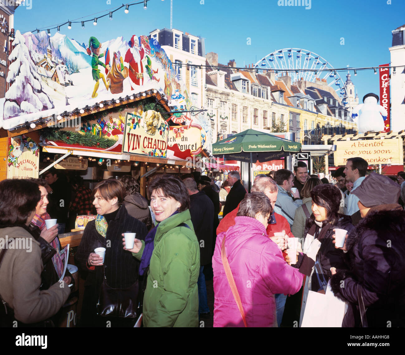 FRANCE NORD/PAS-DE-CALAIS LILLE CHRISTMAS MARKET Stock Photo - Alamy