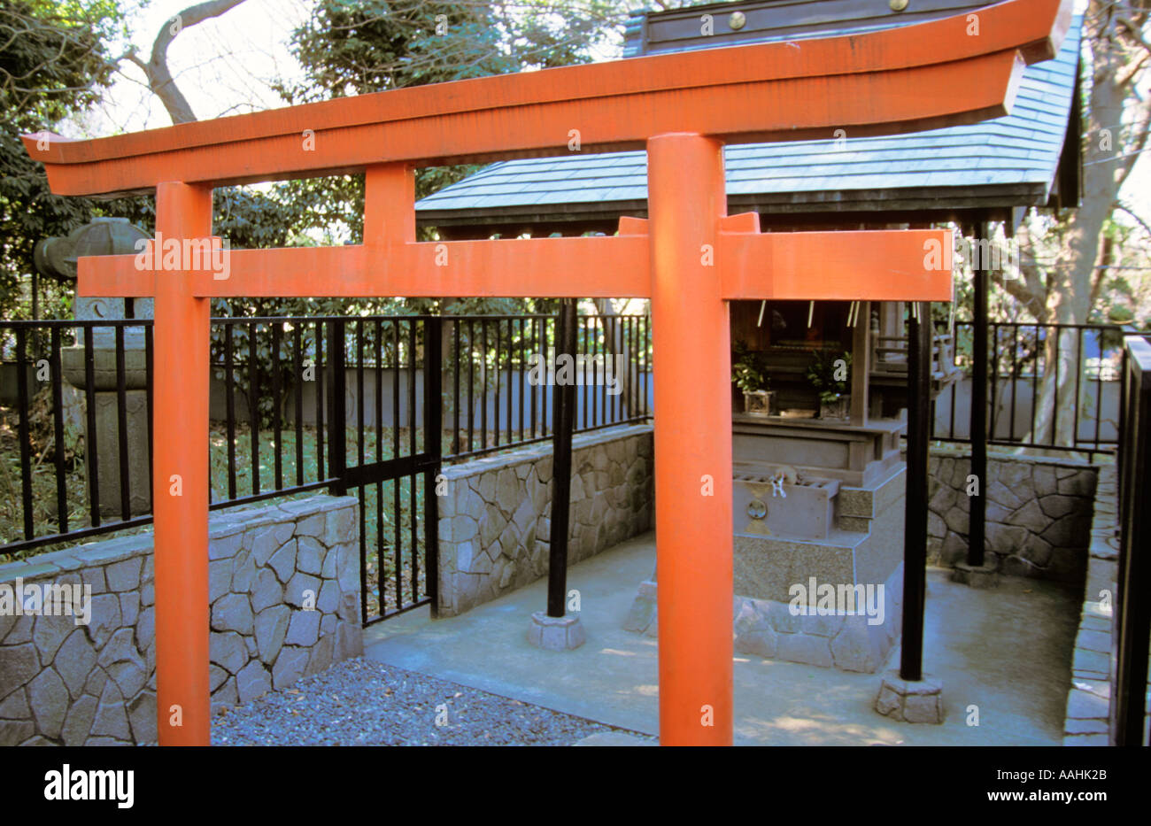 Torii gate at toshogu shrine hi-res stock photography and images - Alamy
