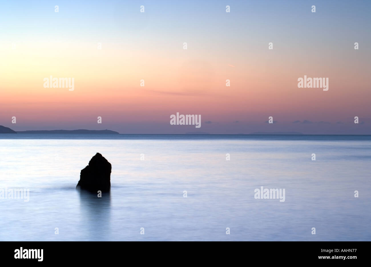 Peace sentinel hi-res stock photography and images - Alamy