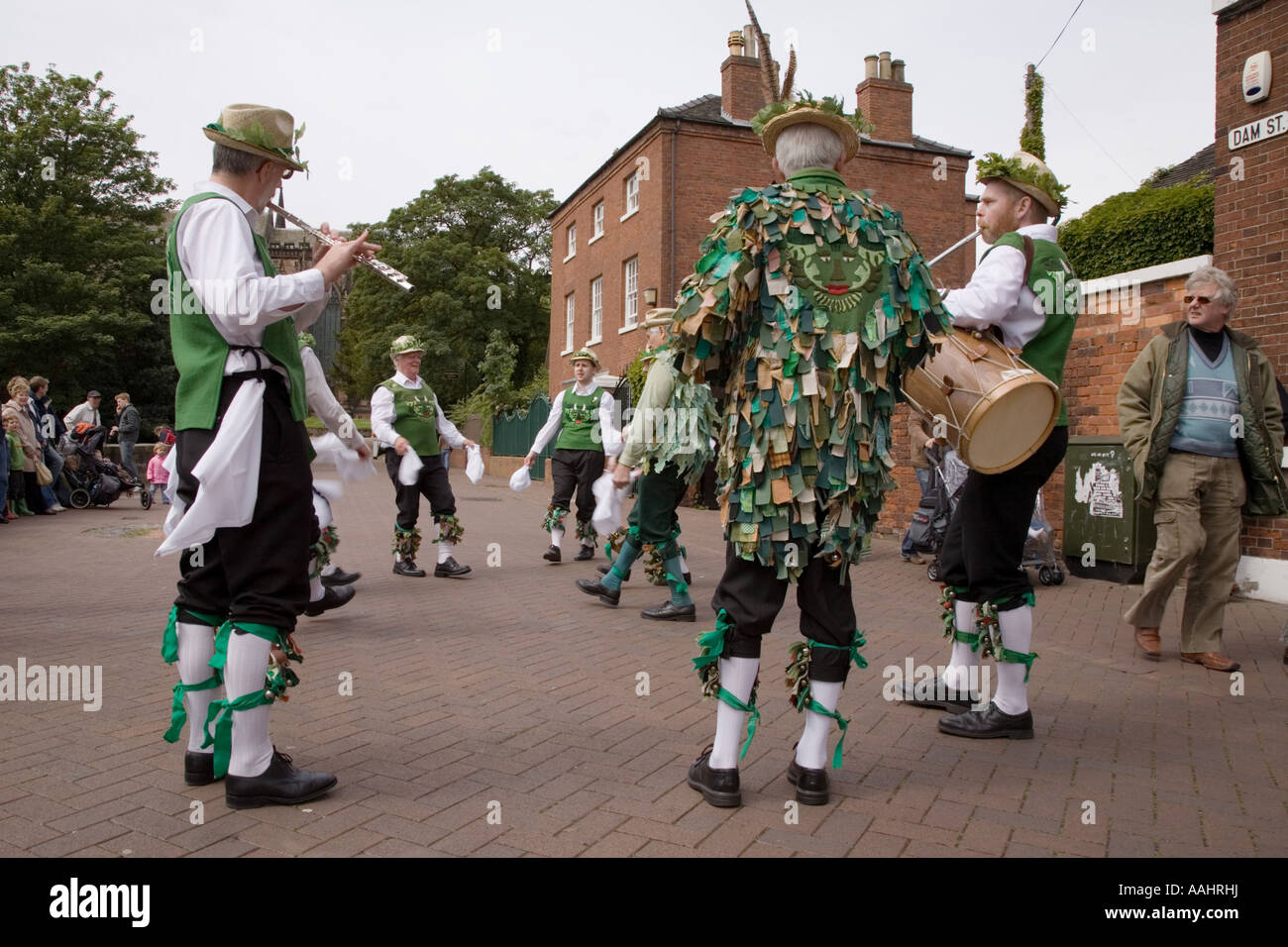 Morris dancers at Lichfield City Carnival Stock Photo - Alamy
