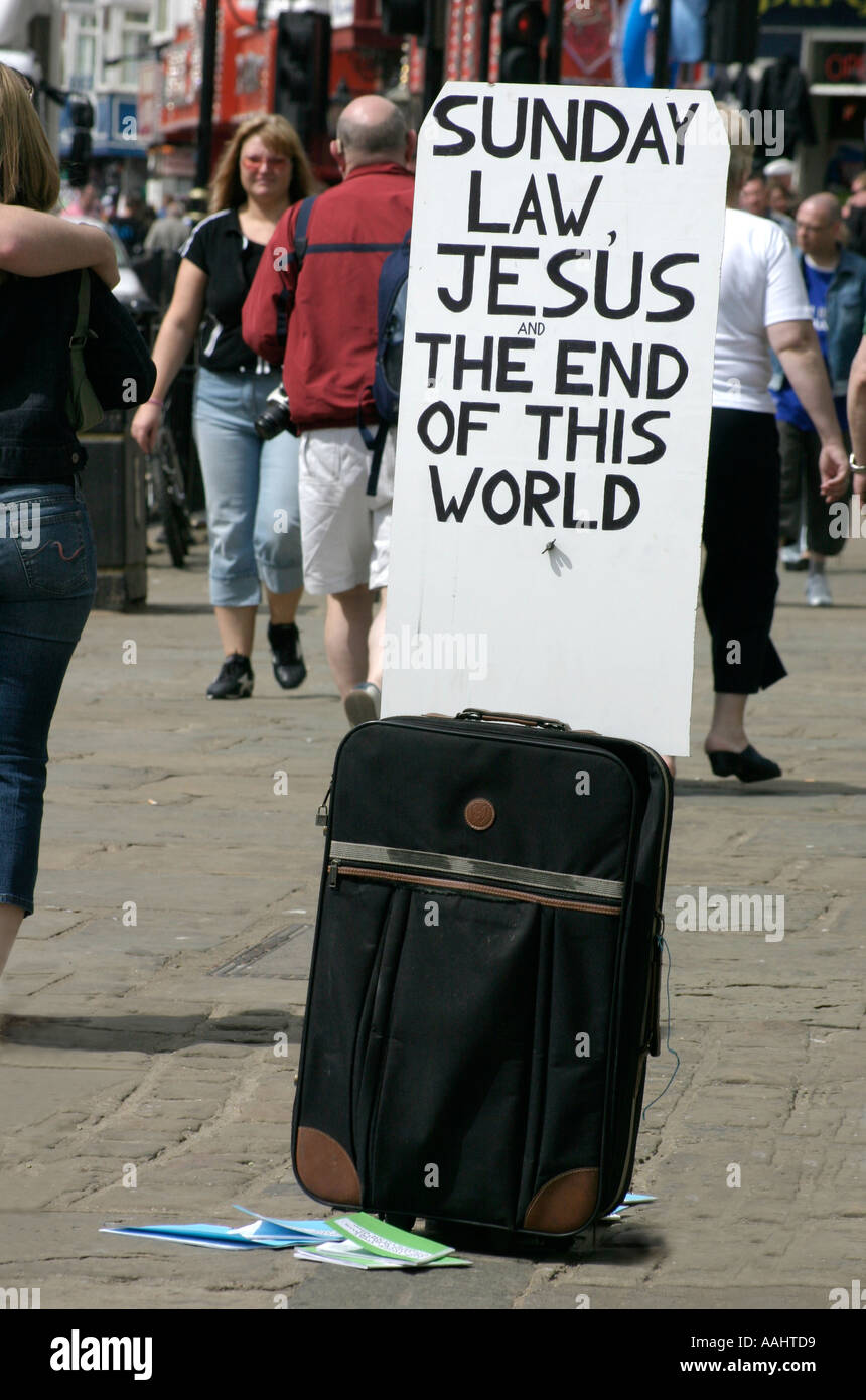 The end of the world sign hi-res stock photography and images - Alamy