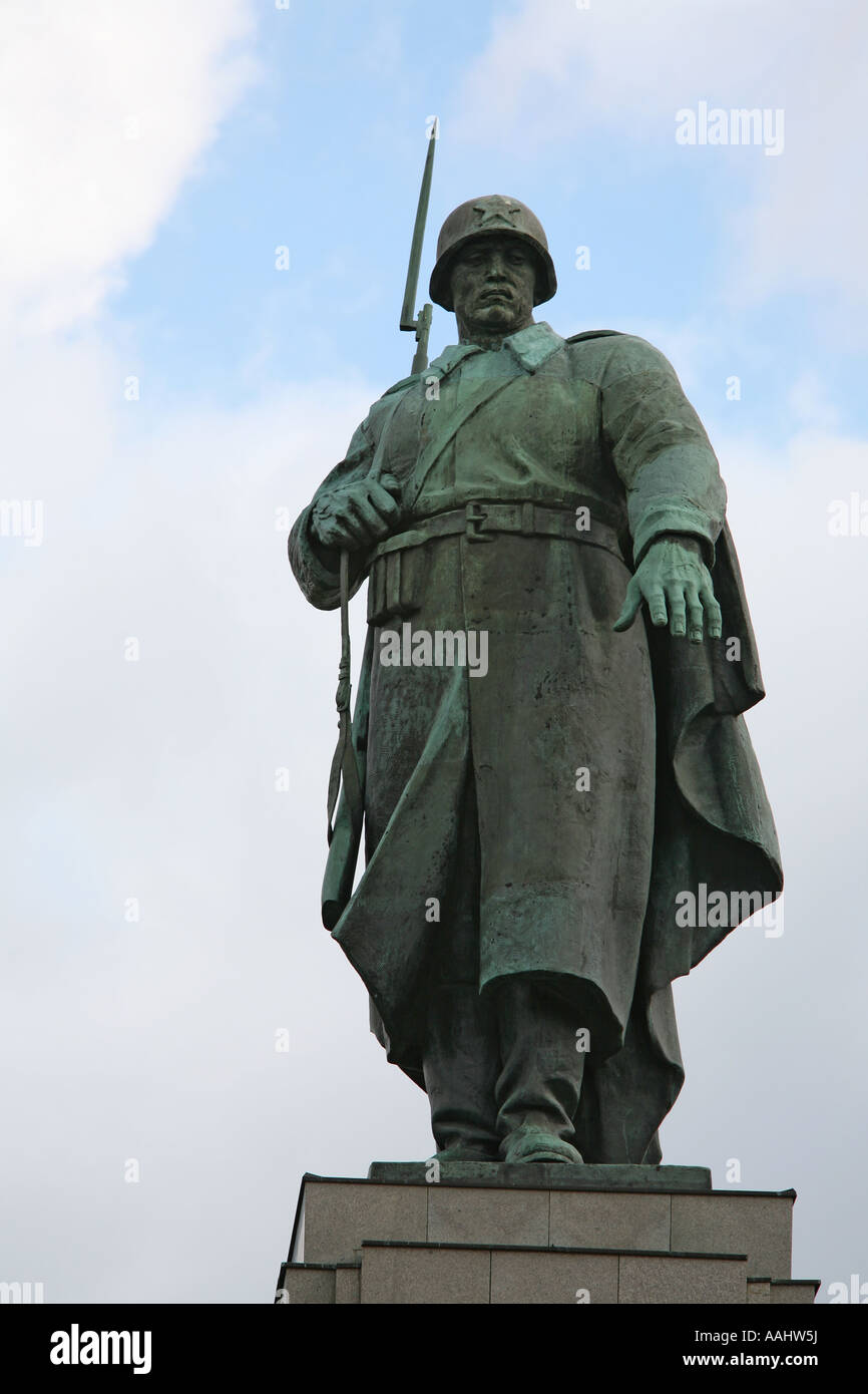 Soviet War Memorial, Berlin Stock Photo - Alamy