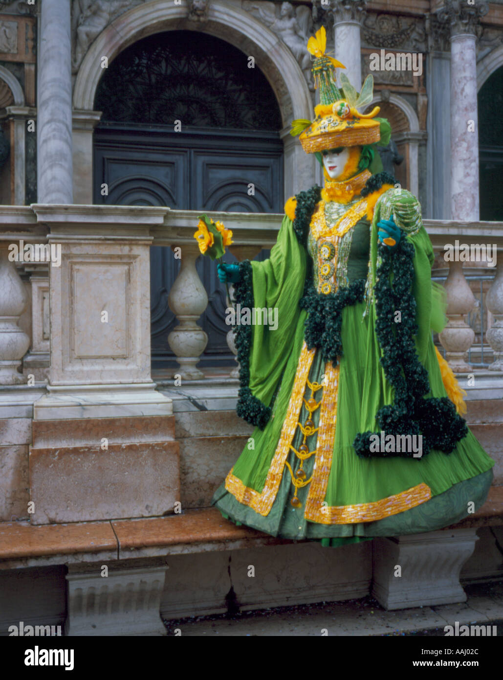 Venice carnival sun costume hi-res stock photography and images - Alamy