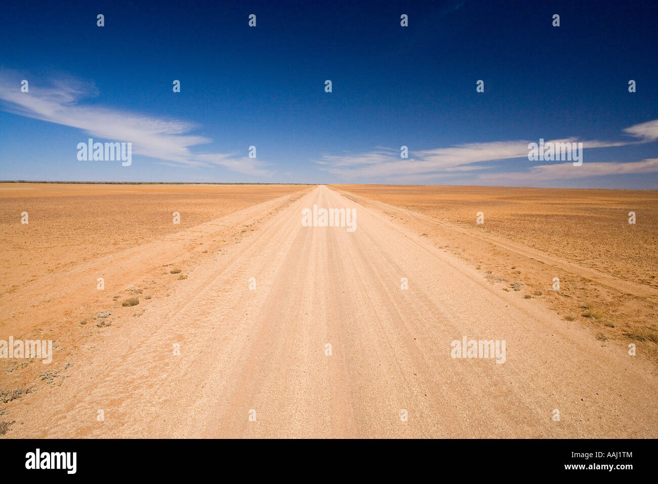 Track to Arkaringa near Oodnadatta Track Outback South Australia ...