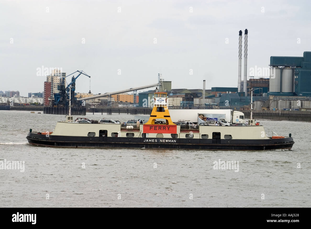 Woolwich Ferry River Thames London England UK Stock Photo - Alamy