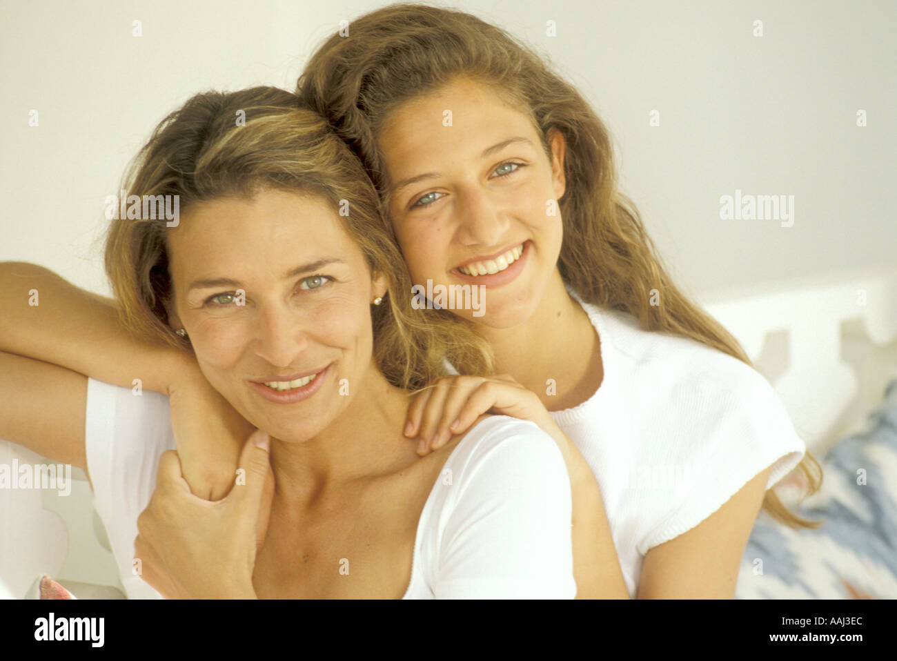 mother and daughter Stock Photo - Alamy