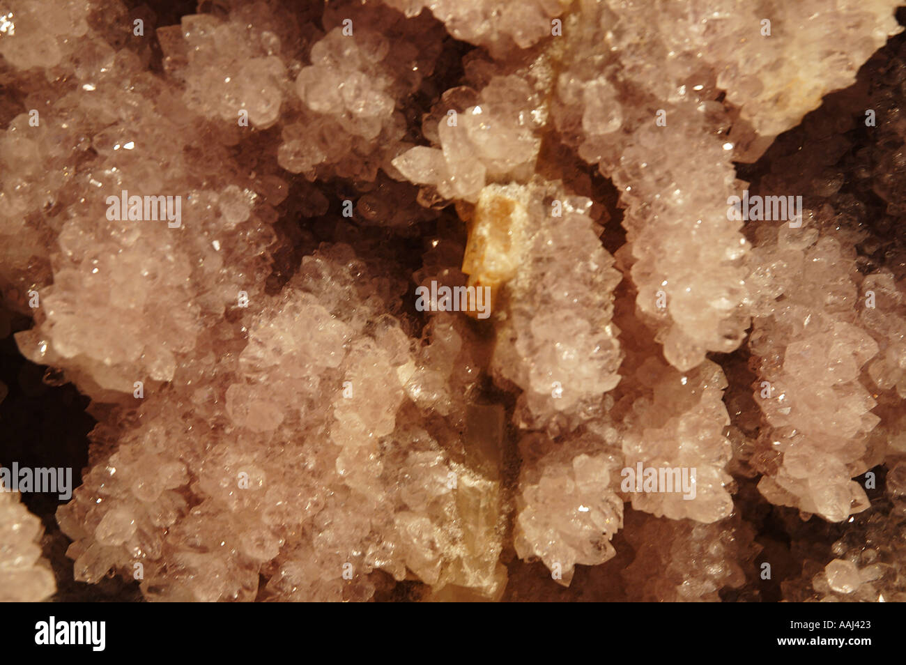 small bunches of quartz crystals in geode texture Stock Photo - Alamy