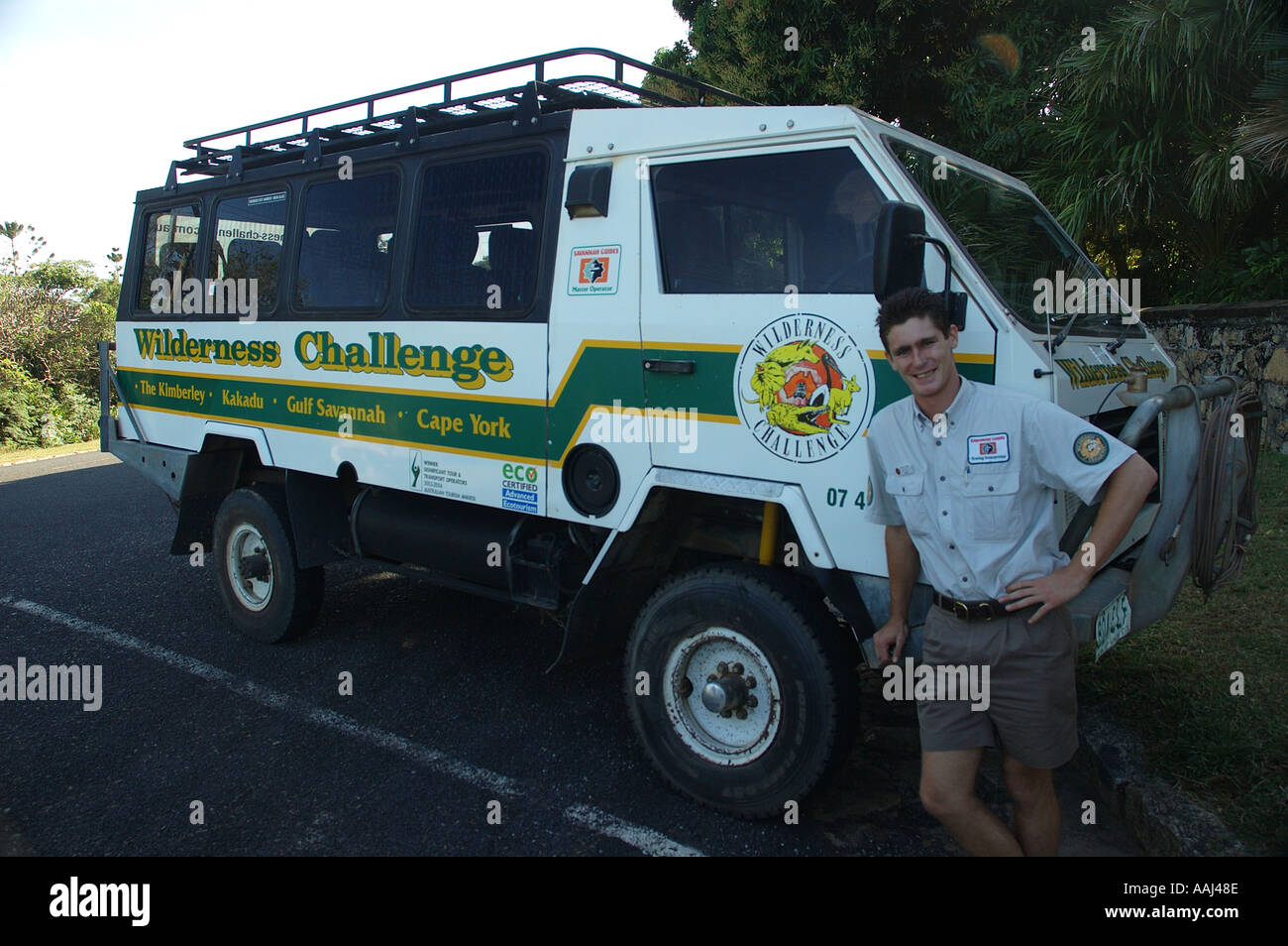holiday tourist bus daintree wet tropics rainforest tour Cooktown ...