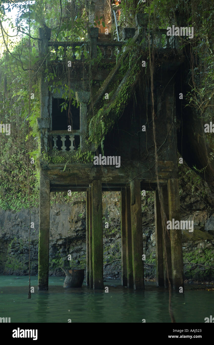 Concrete building derelict quirky hi-res stock photography and images ...