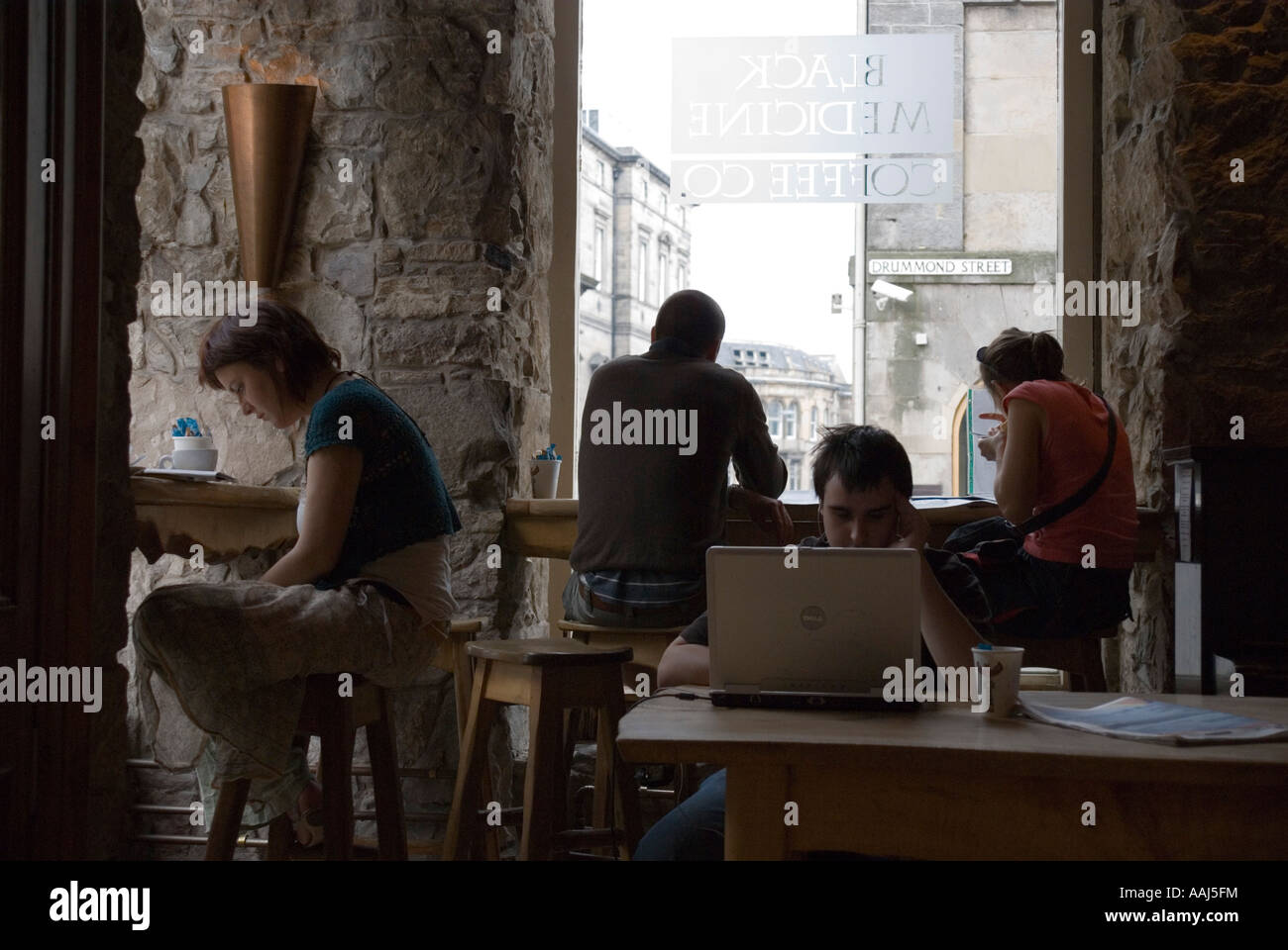 Internet cafe uk hi-res stock photography and images - Alamy