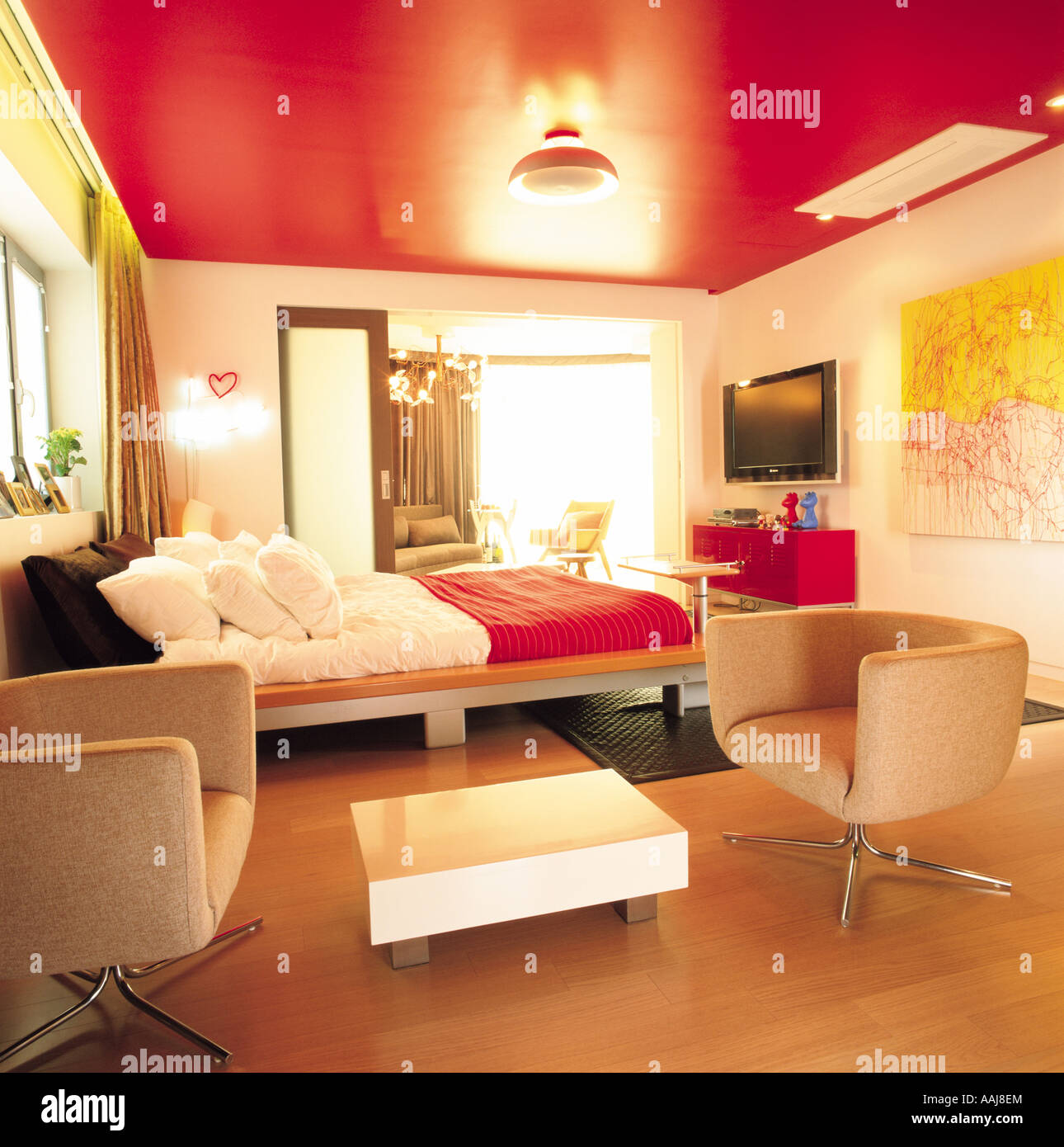 Tv studio interior hi-res stock photography and images - Alamy