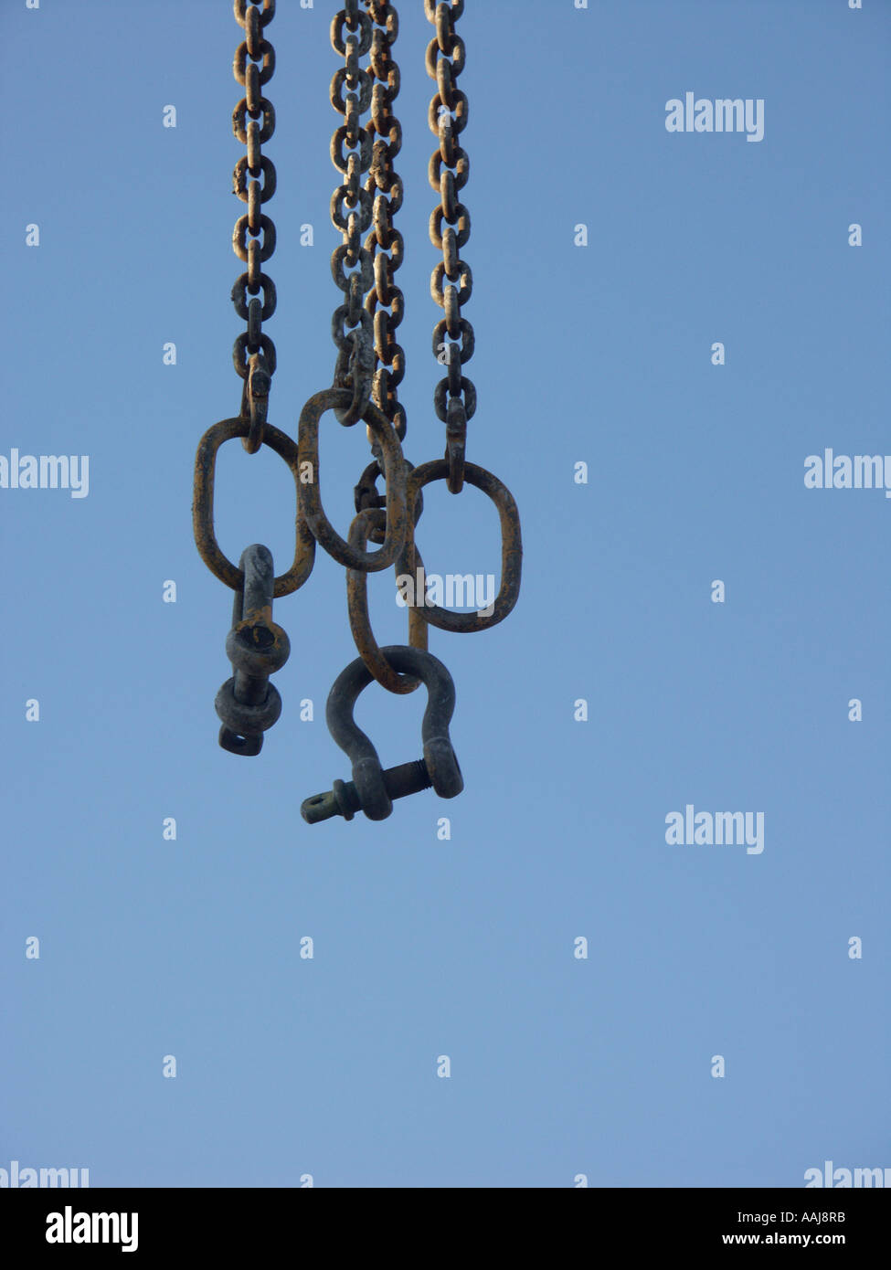 Hanging rail chains hi-res stock photography and images - Alamy
