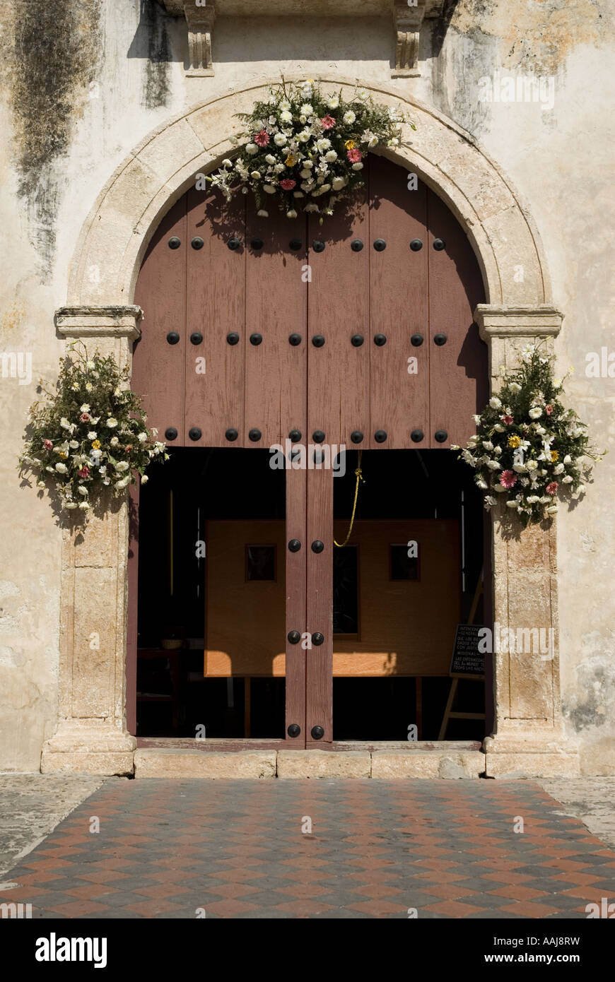 Main gate jesus church hi-res stock photography and images - Alamy